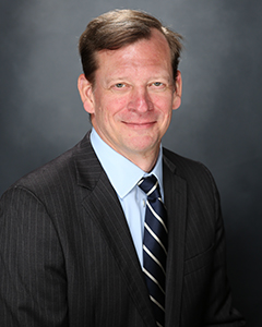 Board of Trustees - Flint Hill School